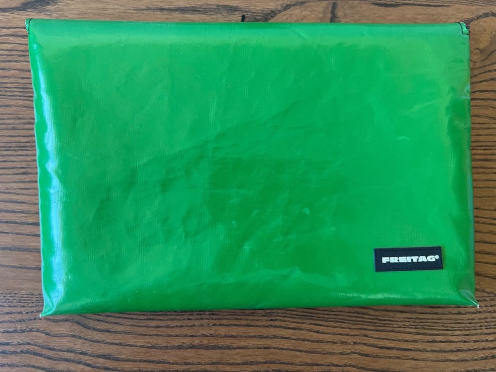 Freitag Laptop/ Tablet Hülle | Kaufen auf Ricardo