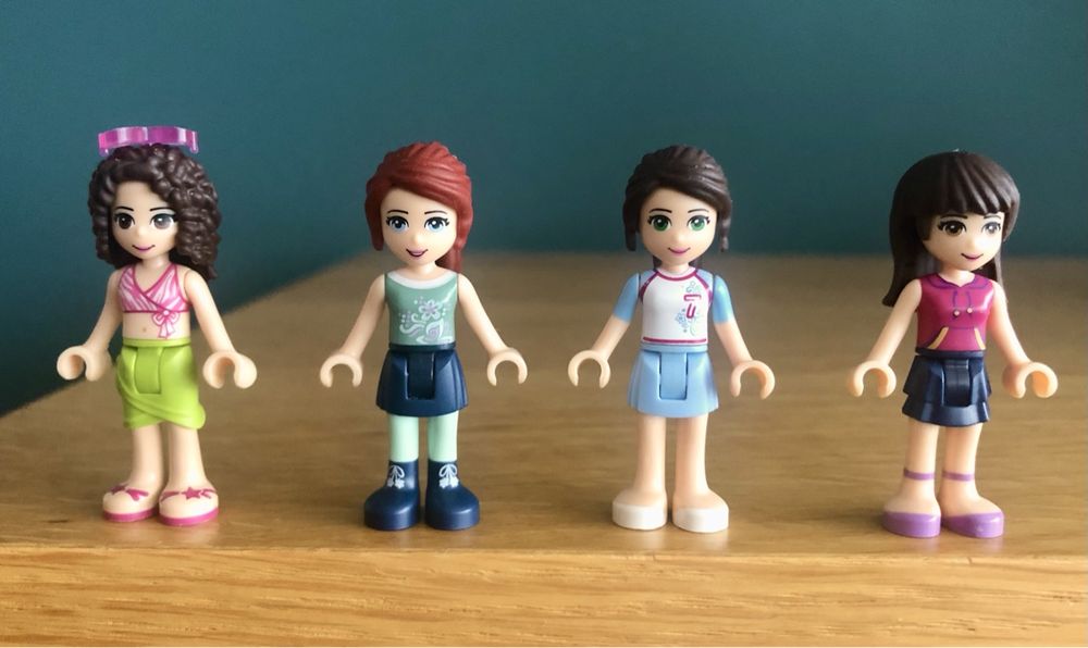 4 Figurines Lego Friends Filles 🧡 (D'occasion) à Lausanne pour CHF 5 ...