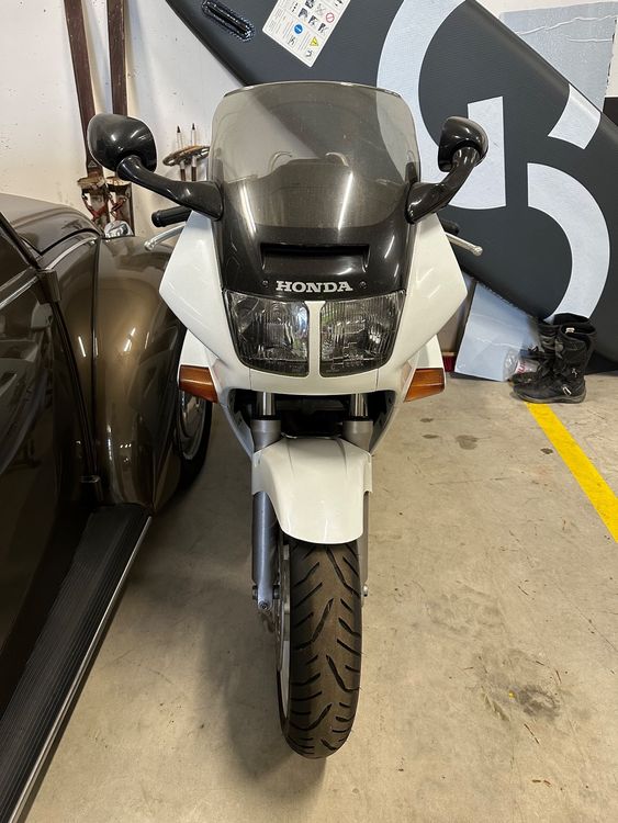 Honda VFR RC36 (Gebraucht) in Bonstetten für CHF 1300 – nur Abholung auf Ricardo kaufen