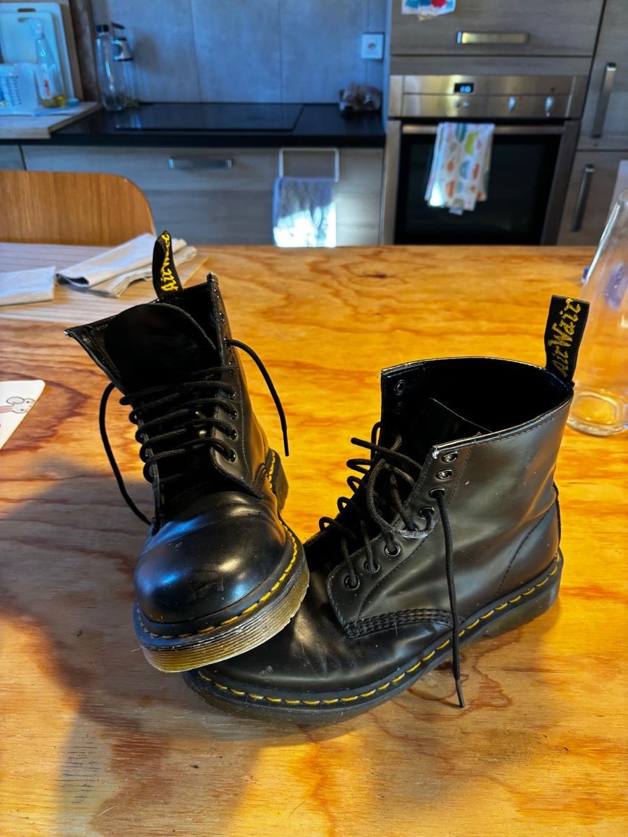 Doc Martens (D'occasion) à Couvet pour CHF 50 – avec livraison ...