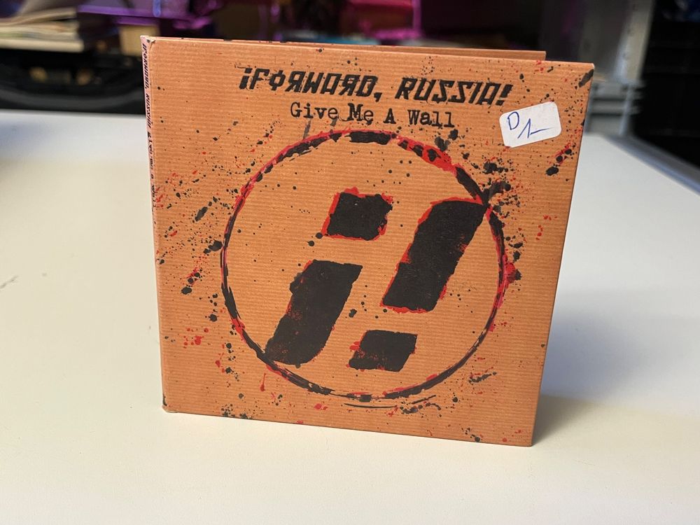 ¡Forward, Russia! - Give Me A Wall - HJ42C | Kaufen auf Ricardo