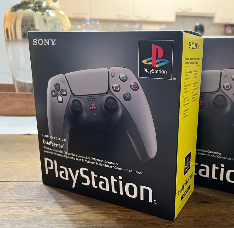 Sony DualSense 30th Anniversary Limited Edition NEU OVP (Neu und originalverpackt) in Zürich für ...