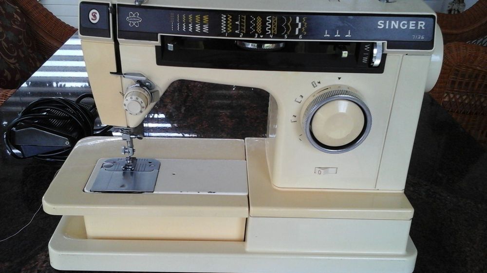 Singer Nähmaschine 7136 (Gebraucht) in für CHF 10 – nur Abholung auf ...