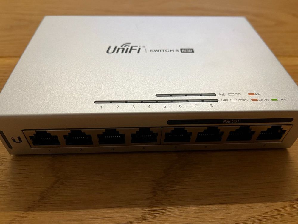 UniFi Switch 8 PoE US-8-60W - Ubiquiti | Kaufen auf Ricardo