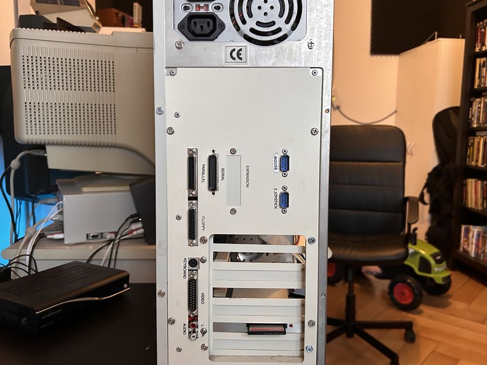 Commodore Amiga 4000 Tower (Gebraucht) in Saignelegier für CHF 730 ...