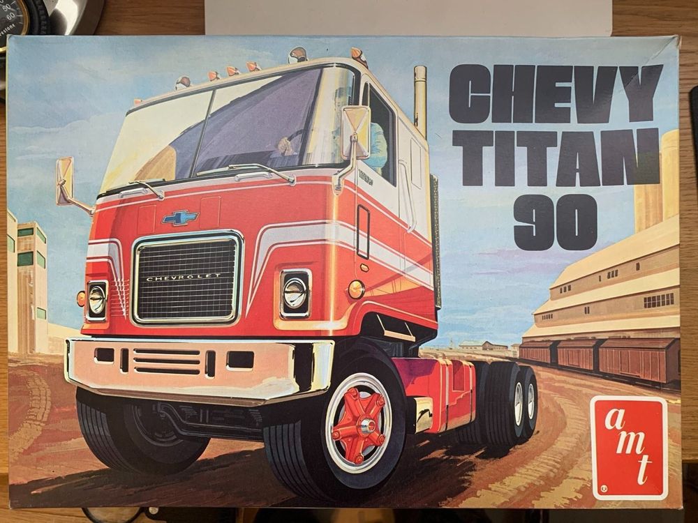 Chevy Titan 90 Bausatz amt 1:25 OVP | Kaufen auf Ricardo