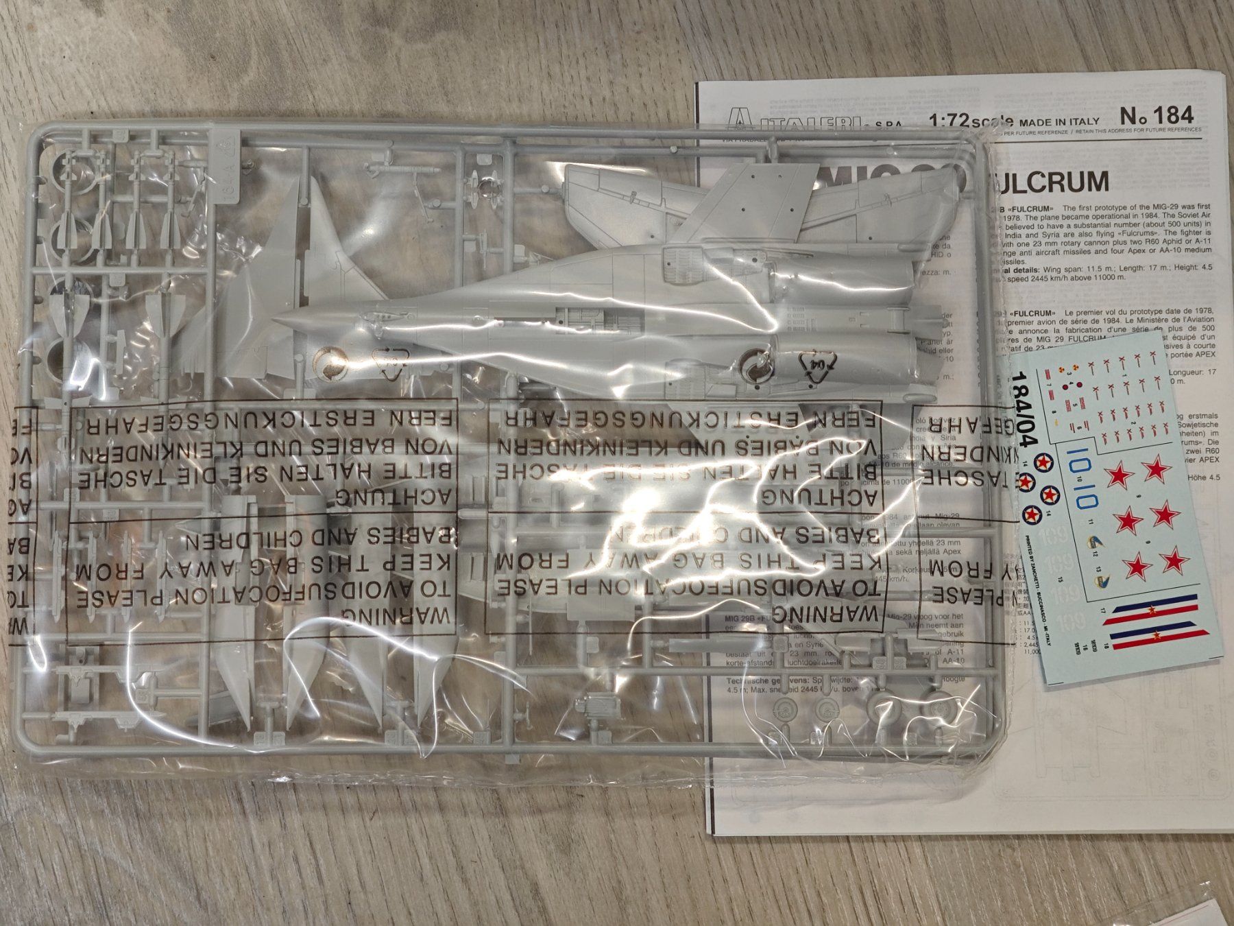 Italeri Mig 29A Fulcrum 1:72 + accessoires Aires - Neuf (Neuf (Voir ...