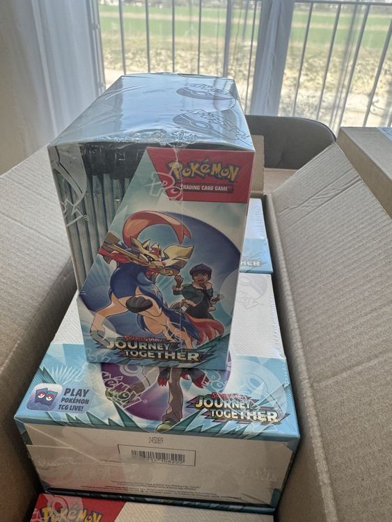 Pokemon Scarlet & Violet Journey Together Display (Neu und originalverpackt) in Aesch BL für CHF ...