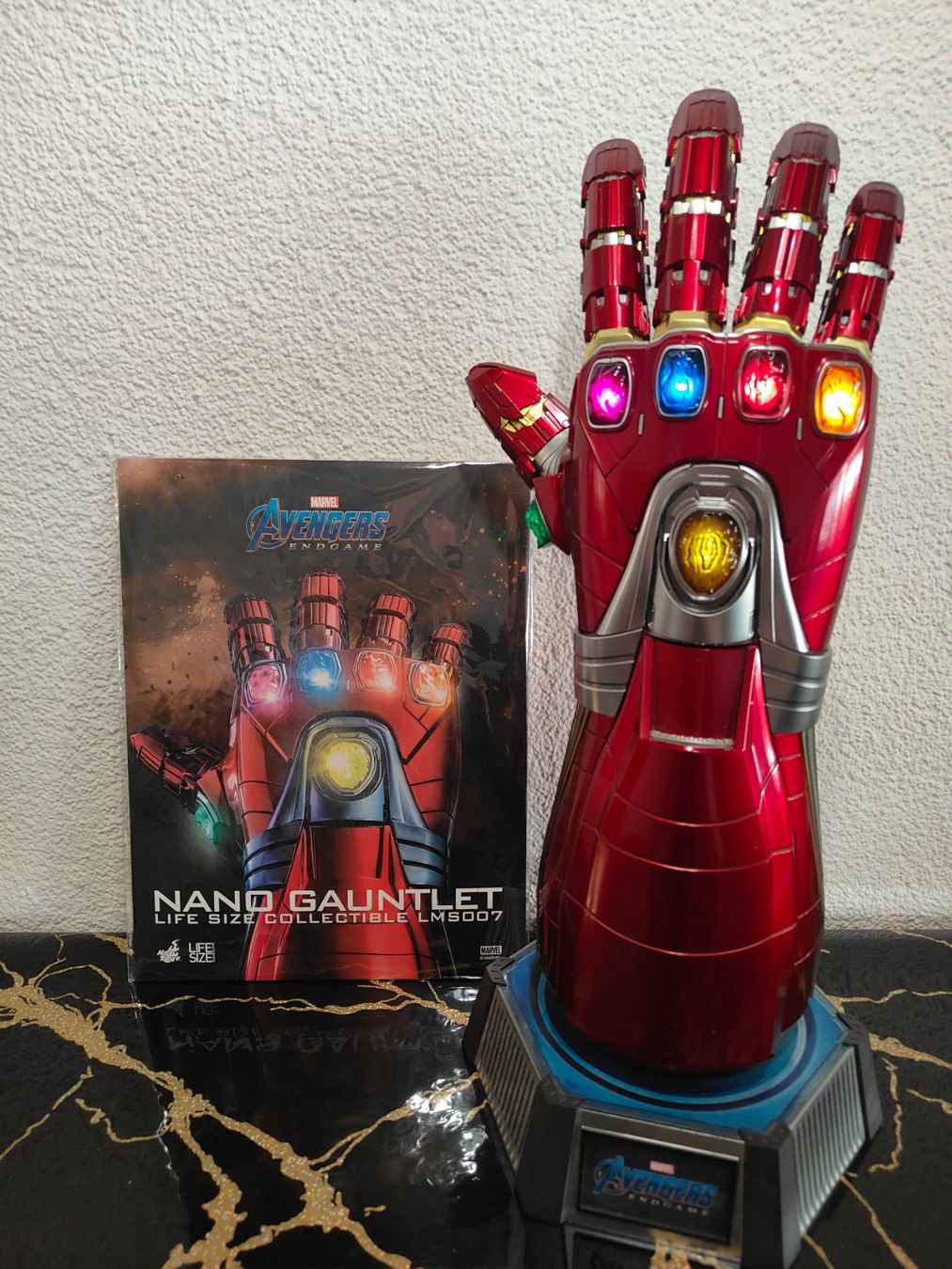 Hot Toys Nano Gauntlet Life Size Avengers Endgame (Gebraucht) in Glarus ...