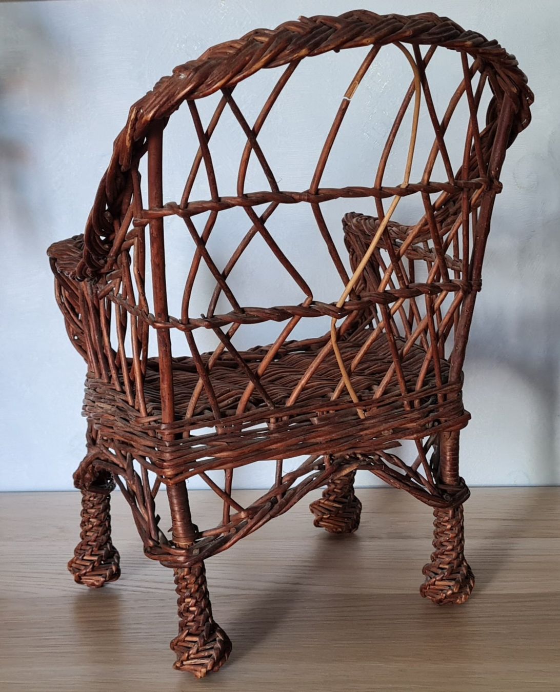Puppenstuhl geflochten aus Weide, H 38 x B 25 x T 24 (Gebraucht) in ...