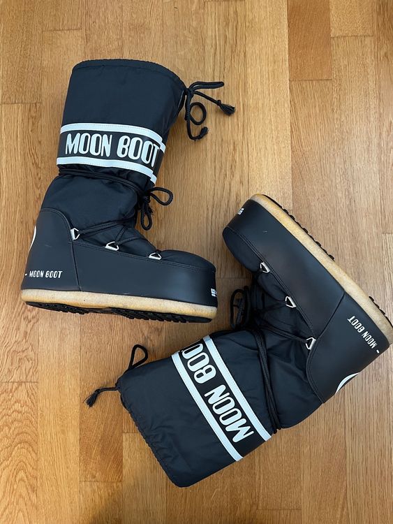 Moon Boots THE ORIGINAL Size 42/44 (Gebraucht) in Boswil für CHF 75 ...