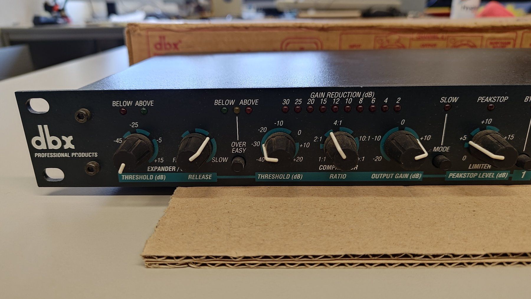dbx 166A Compressor Limiter (Gebraucht) in Unterägeri für CHF 150 – mit Lieferung auf Ricardo kaufen