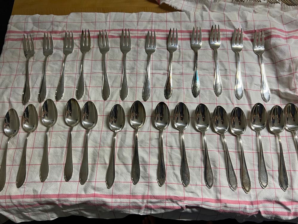 Silberbesteck 800er (Gebraucht) in Oberdorf SO für CHF 270 – mit Lieferung auf Ricardo kaufen