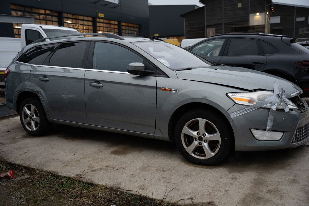 Ford Mondeo Station Wagon 2.0 TDCi 130 Titanium (Defekt) in ...