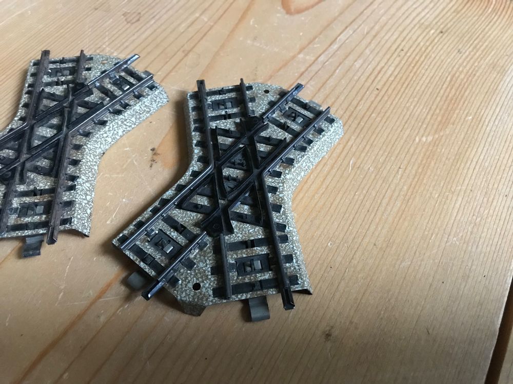 märklin 2 x 5211, kreuzungen (Gebraucht) in Liestal für CHF 4.9 – mit ...