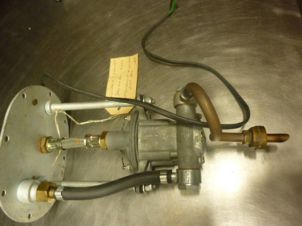 Benzinpumpe Lucas fürJaguar E-Type früh 3,8 litre, 12 Volt (Gebraucht ...