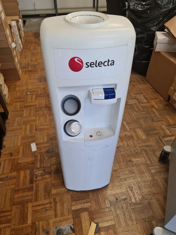 ES07 Wasserspender von Selecta ab 1.- (Gebraucht) in Necker für CHF 37 – nur Abholung auf ...