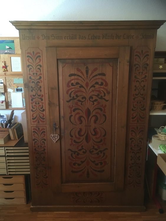 Neuerer eintüriger Tannenschrank einfach bemalt | Kaufen auf Ricardo