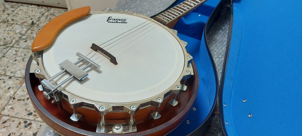 Framus Nashville Tenor 4-strings Banjo inkl.koffer (Gebraucht) in ...