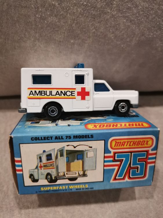 Matchbox Superfast 75 Weisse Ambulanz mit Box, Top! (Neu und ...