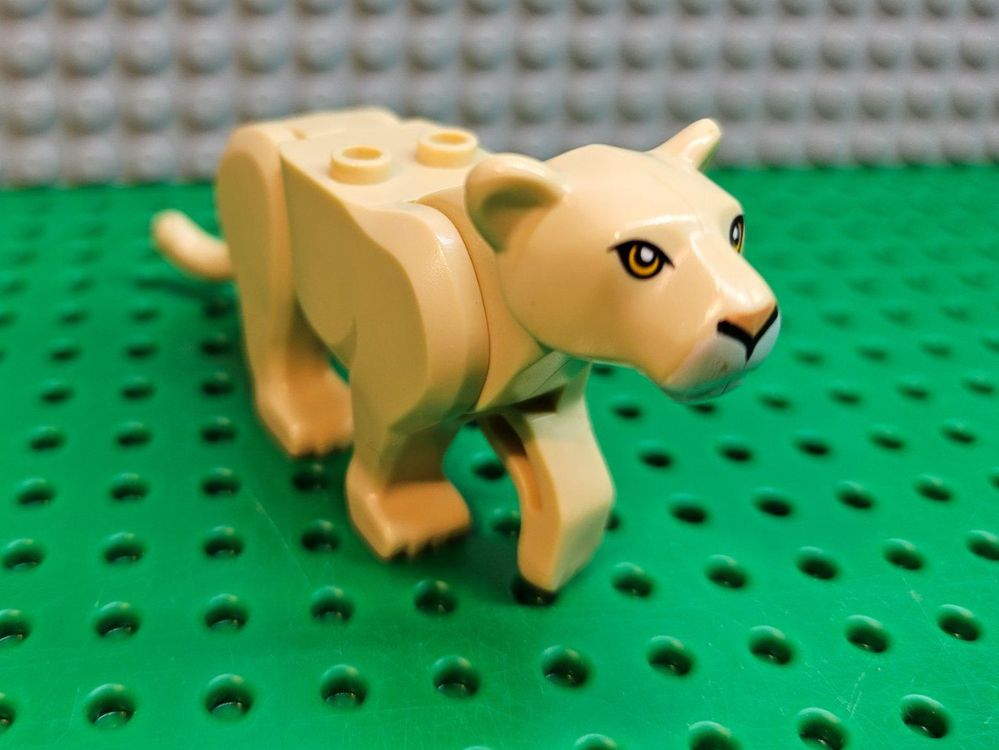 1 Lego - Tiere, Löwin, Puma, Panther hell (Gebraucht) in Wauwil für CHF ...