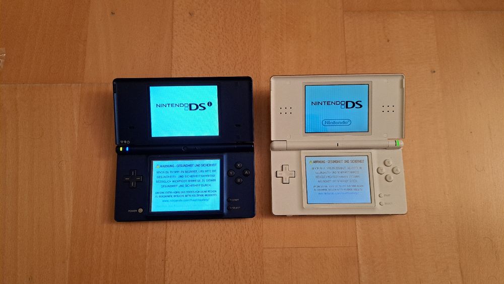 Nintendo DSi & DS Lite beide Teildefekt | Kaufen auf Ricardo