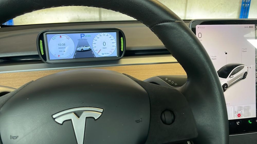 Tesla Model 3 - Head-Up-Display (Anschluss via OBD2-Stecker) (Gebraucht ...