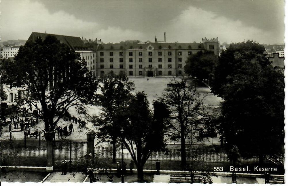 Basel Kaserne (Gebraucht) in Hochdorf für CHF 3 – mit Lieferung auf Ricardo kaufen