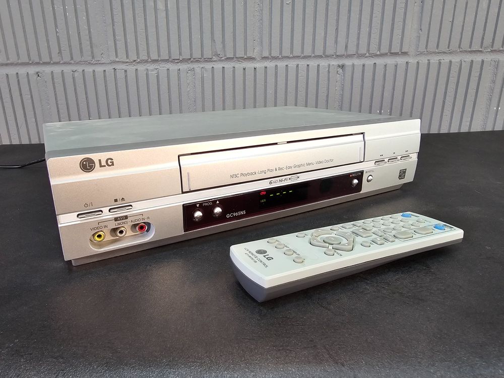 LG 2008 VHS Video Cassette Recorder mit Fernbedienung (Gebraucht) in ...