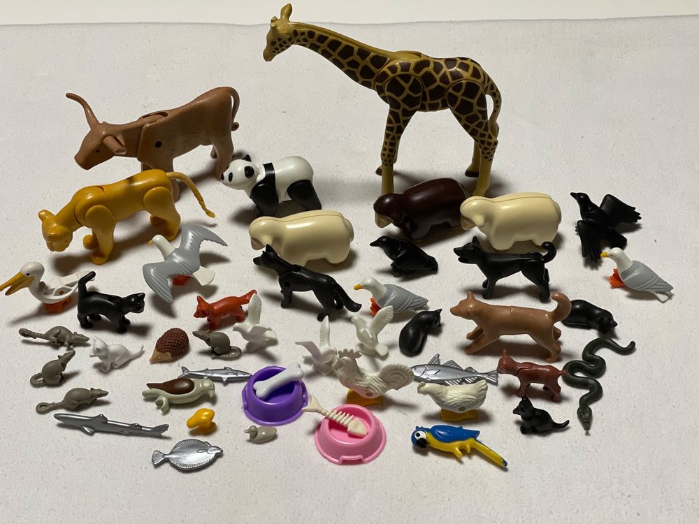 PLAYMOBIL - VIELE - DIVERSE - TIERE (Gebraucht) in Gelterkinden für CHF 19 – nur Abholung auf ...