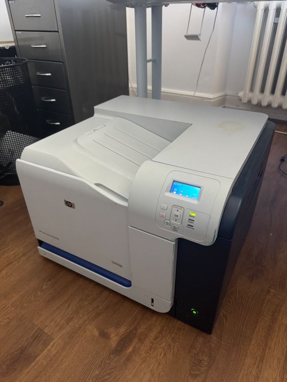 HP LASERDRUCKER CP3525 Colour LaserJet (Gebraucht) in für CHF 101 – nur ...