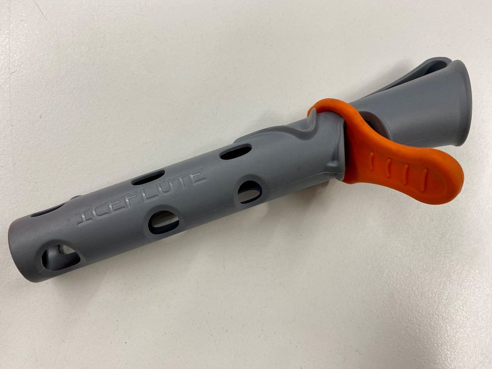 Petzl ICEFLUTE Köcher für Eisschraube (Gebraucht) in Rothenthurm für ...