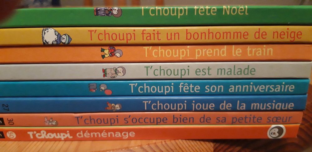 9 livres de Tchoupi, 3.- le livre (D'occasion) à Neuchâtel pour CHF 3 ...