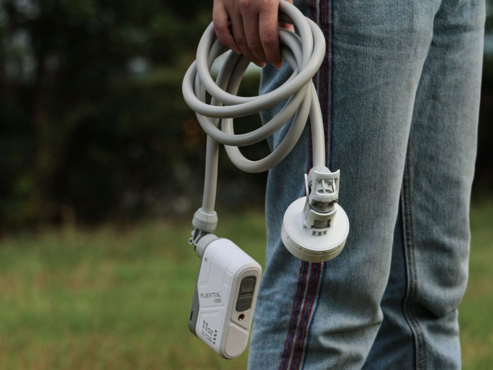 FLEXTAILGEAR Max Shower wiederaufladbare Campingdusche (Neu und originalverpackt) in Entlebuch ...