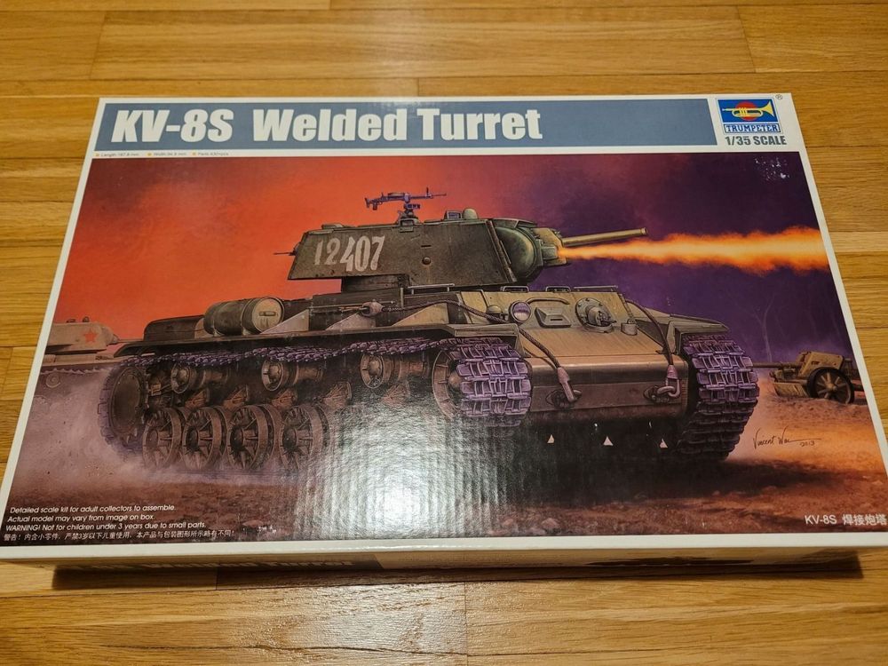 Trumpeter 01568 KV-8S Soviet Tank 1/35 | Kaufen auf Ricardo