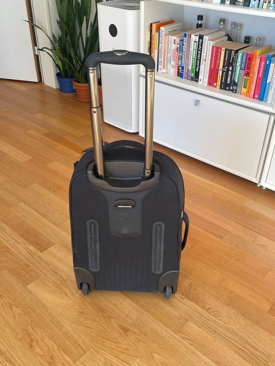 nike cabin two wheel roller luggage rollkoffer handgepäck (Gebraucht ...