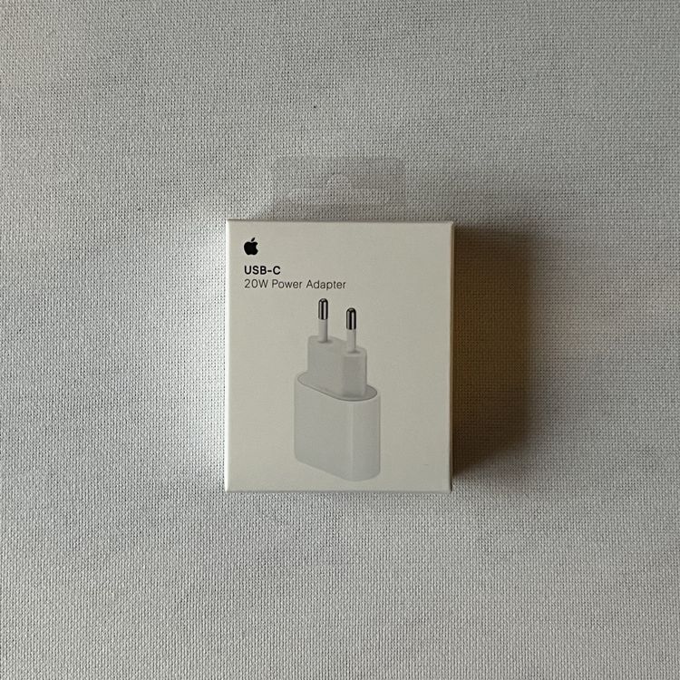 Original Neue Apple USB-C Power Adapter 20W (Neu und originalverpackt) in Interlaken für CHF 10 ...