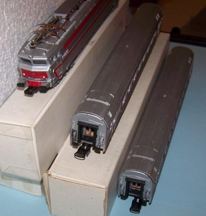 LIMA H0 8122 TEE -E-Lok SNCF CC 40101 + 2 TEE INOX-Wagen, DC (Gebraucht ...