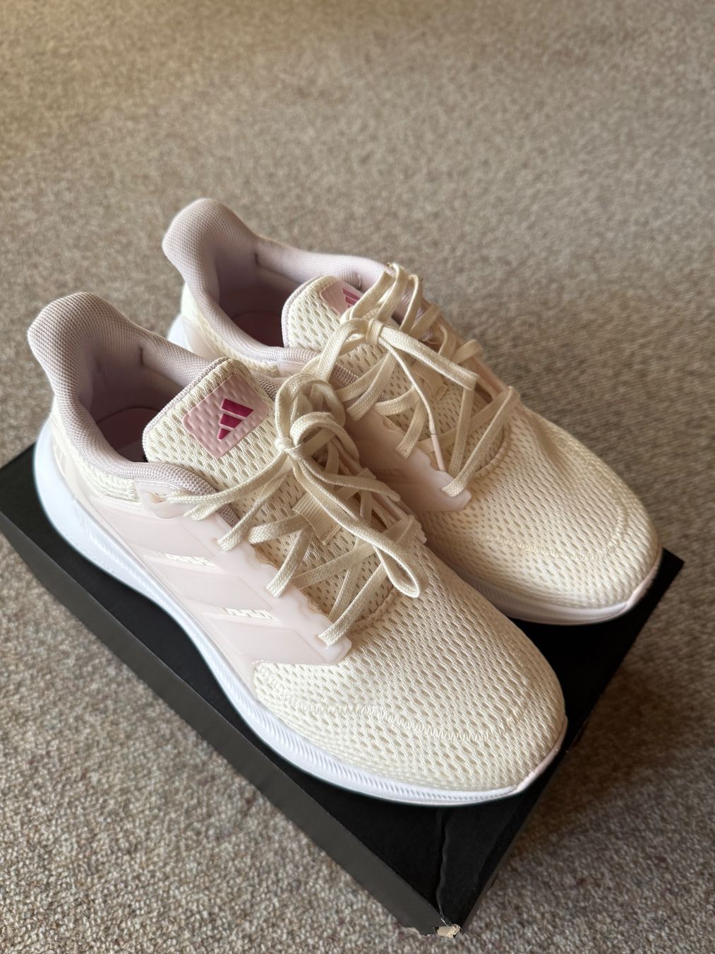 Neuer Adidas ULTIMASHOW 2.0 Sneaker, Damen, Gr. 39 1/3, UK6 (Neu und ...