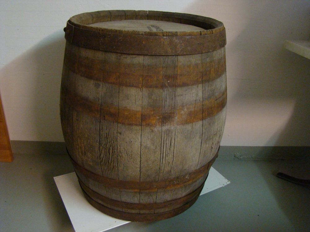 Fass, Weinfass aus Holz Habermacher-Jung Rickenbach 126l (Gebraucht) in ...