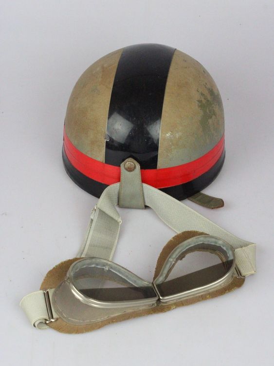 Motorradhelm aus Italien - AGV 40er + Brille (Gebraucht) in Volketswil ...