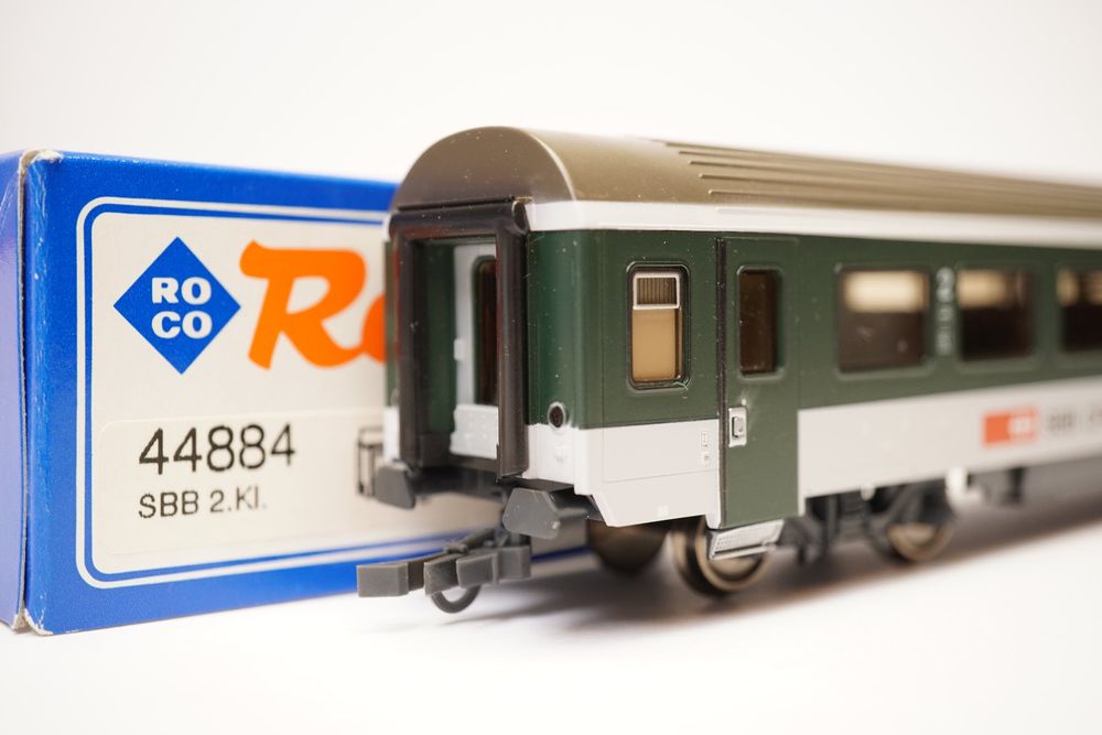 2ß Roco 44884 SBB EW IV Personenwagen 2. Klasse | Kaufen auf Ricardo