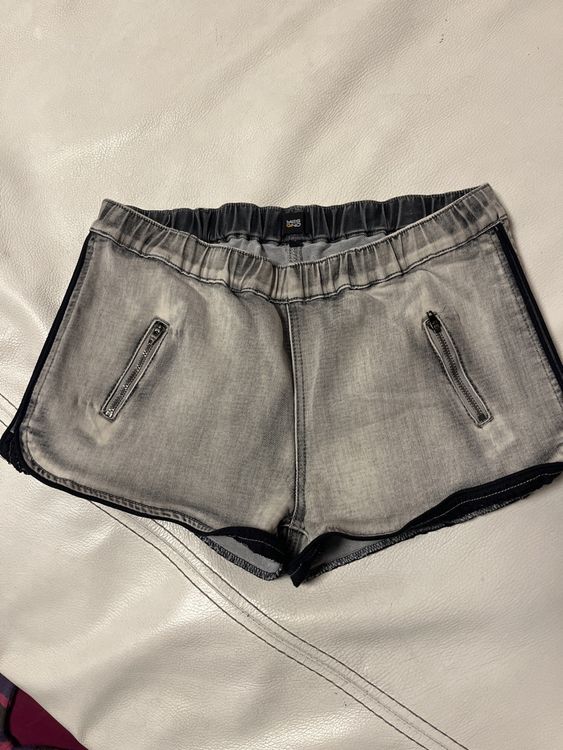 Kurze Hose (Gebraucht) in Affoltern am Albis für CHF 5 – mit Lieferung auf Ricardo kaufen