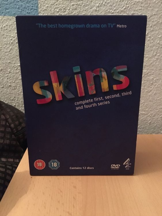Skins Complete Series 1-4 | Kaufen auf Ricardo