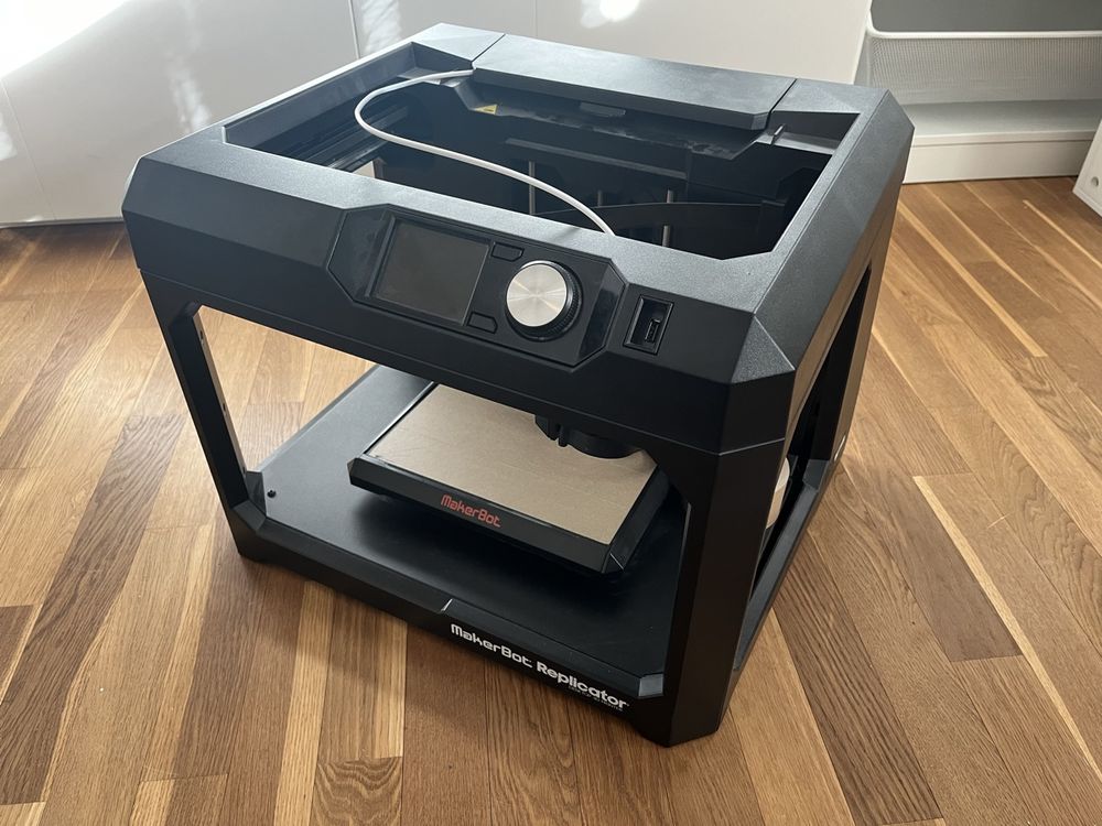 3D Makerbot Replicator Drucker (Gebraucht) in für CHF 50 – nur Abholung ...