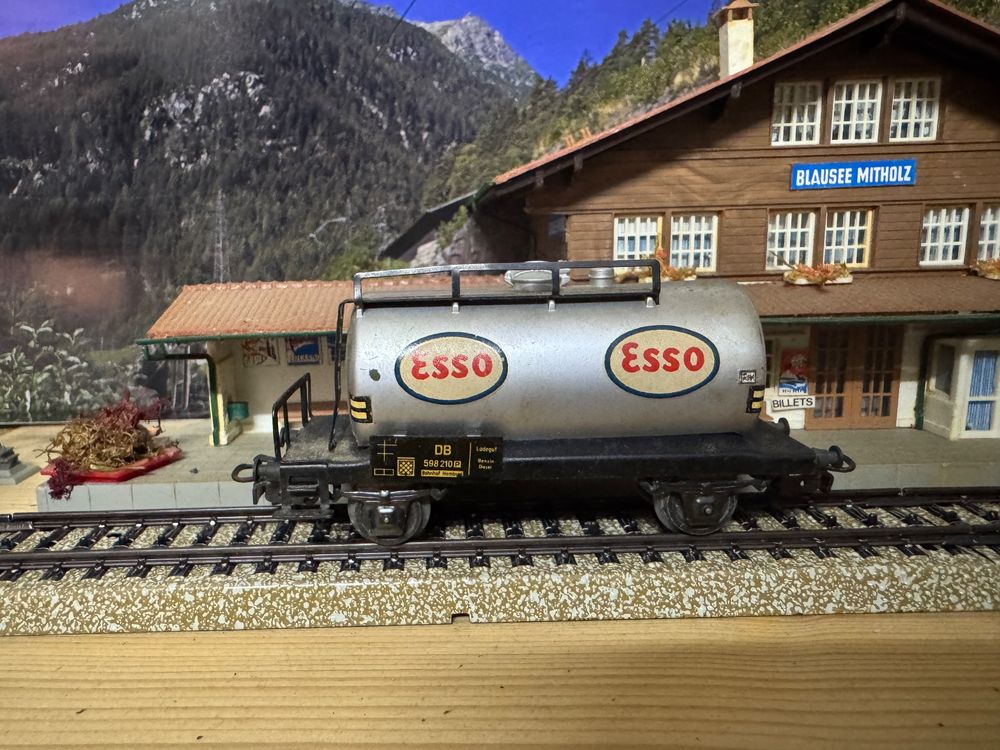Märklin H0 4501 - DB Kesselwagen Esso 598 210 (Gebraucht) in Fehraltorf ...