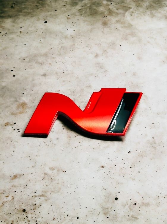 Hyundai N Emblem Schriftzug Logo aus Metall NEU in Rotmatt (Neu und ...