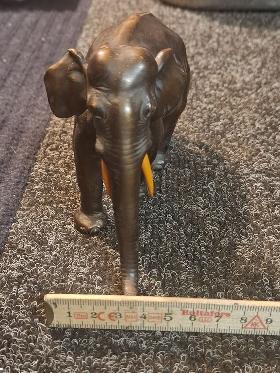 Elefante in bronzo (Gebraucht) in Motto Blenio für CHF 33 – mit ...