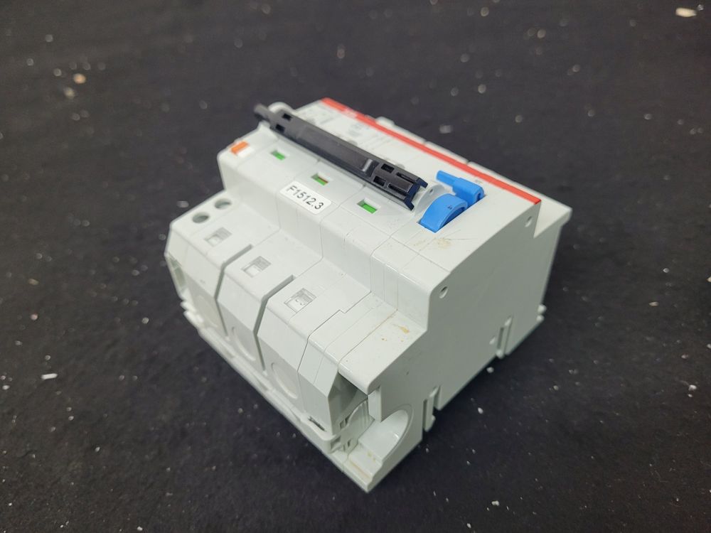 LS Sicherungen ABB Swissline - S403 M C63 (Gebraucht) in Vitznau für CHF 29 – mit Lieferung auf ...