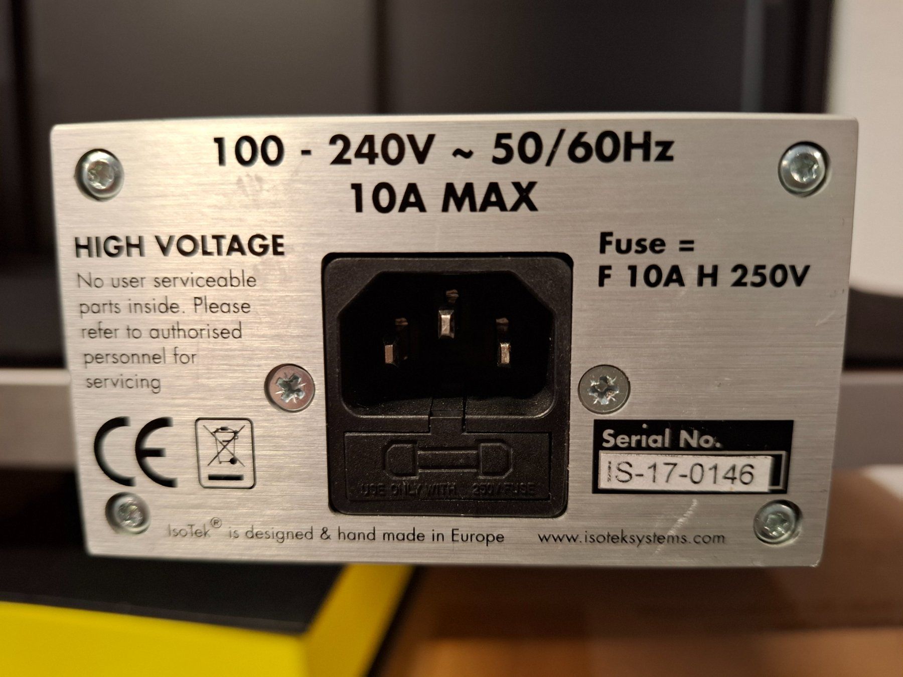 Isotek Sirius EVO3 6 Fach Netzleiste Ch Stecker (Gebraucht) in Kerzers ...